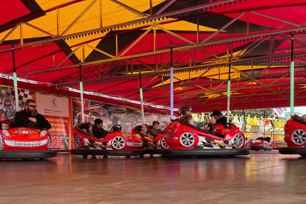 Rides - showamusements